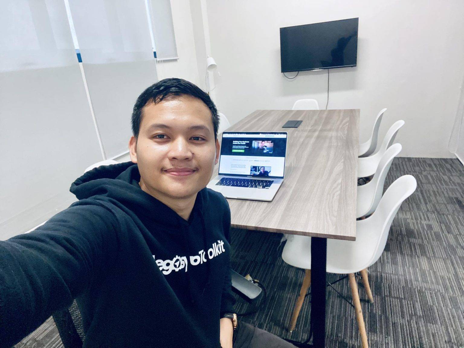 Let's Start, Build And Scale Your Business. Together! - Jay Gregorio